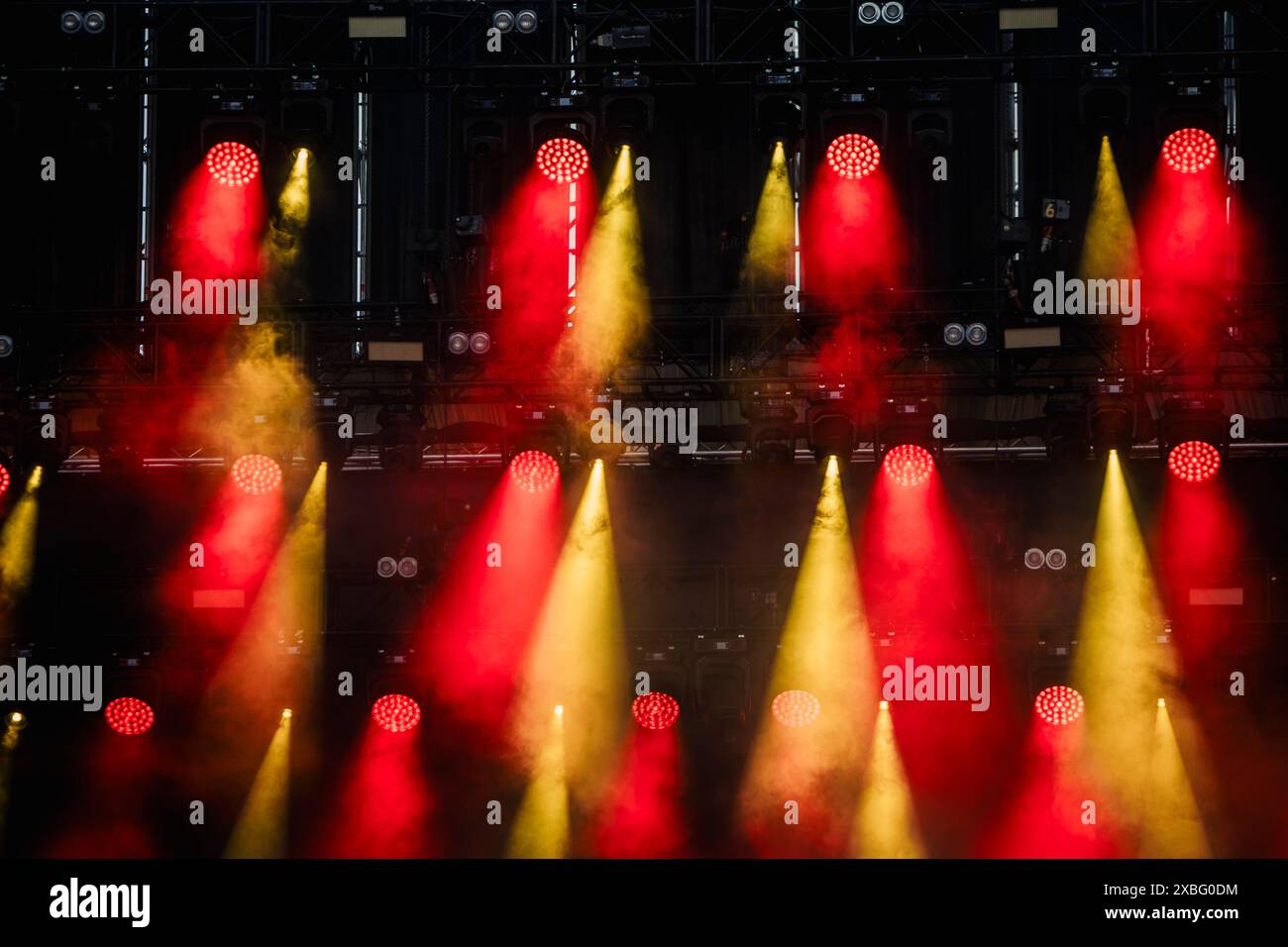 Strobe lights effect hi-res stock photography and images - Alamy