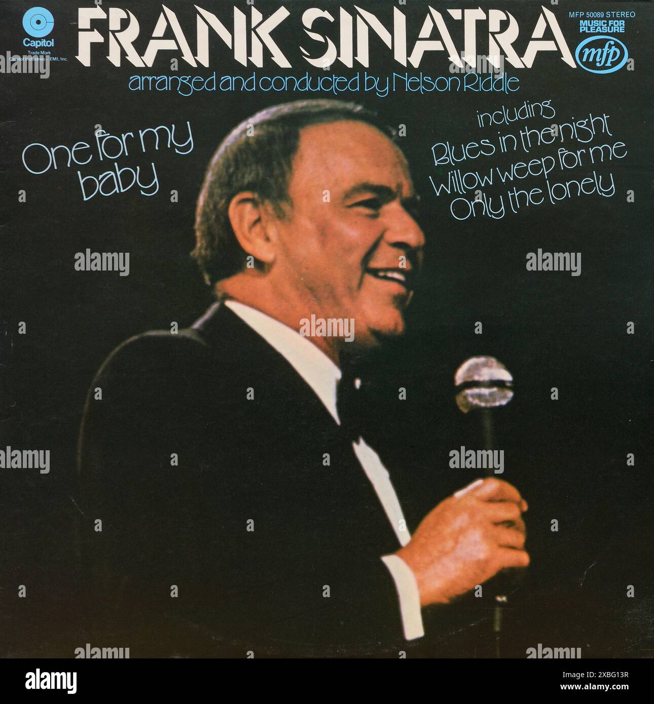 Frank sinatra record cover hi-res stock photography and images - Alamy
