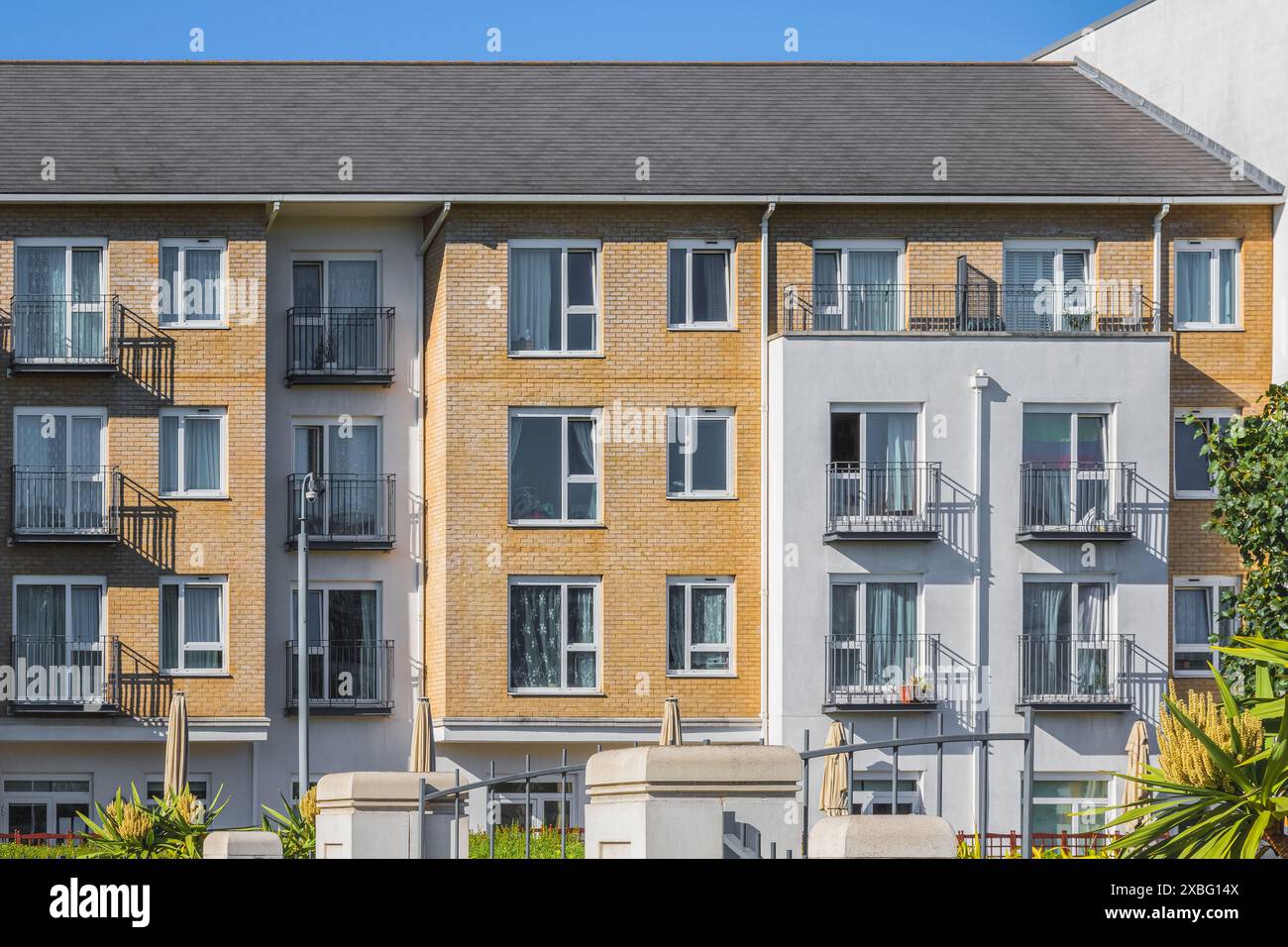 Street in fulham london hi-res stock photography and images - Alamy