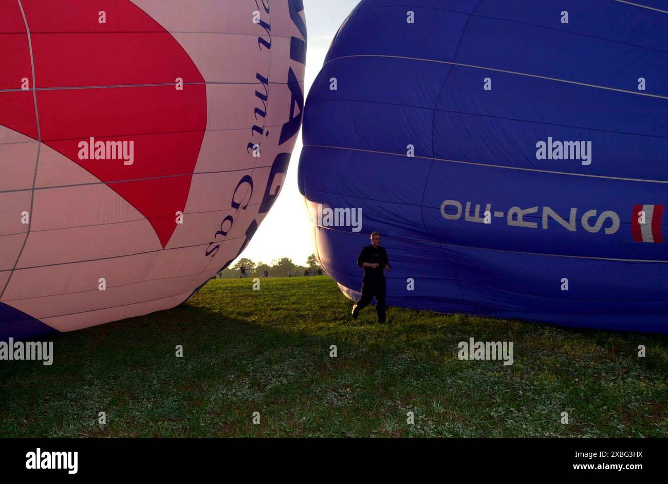a hot air balloon with an envelope and a gondola hot air balloon with ...