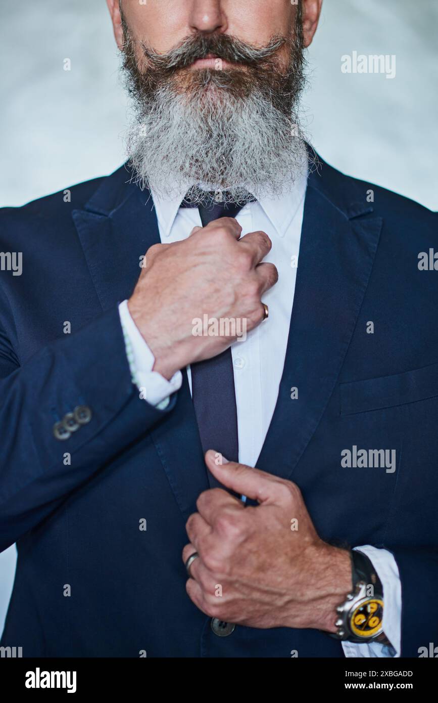 Elderly man in formal attire hi-res stock photography and images - Alamy
