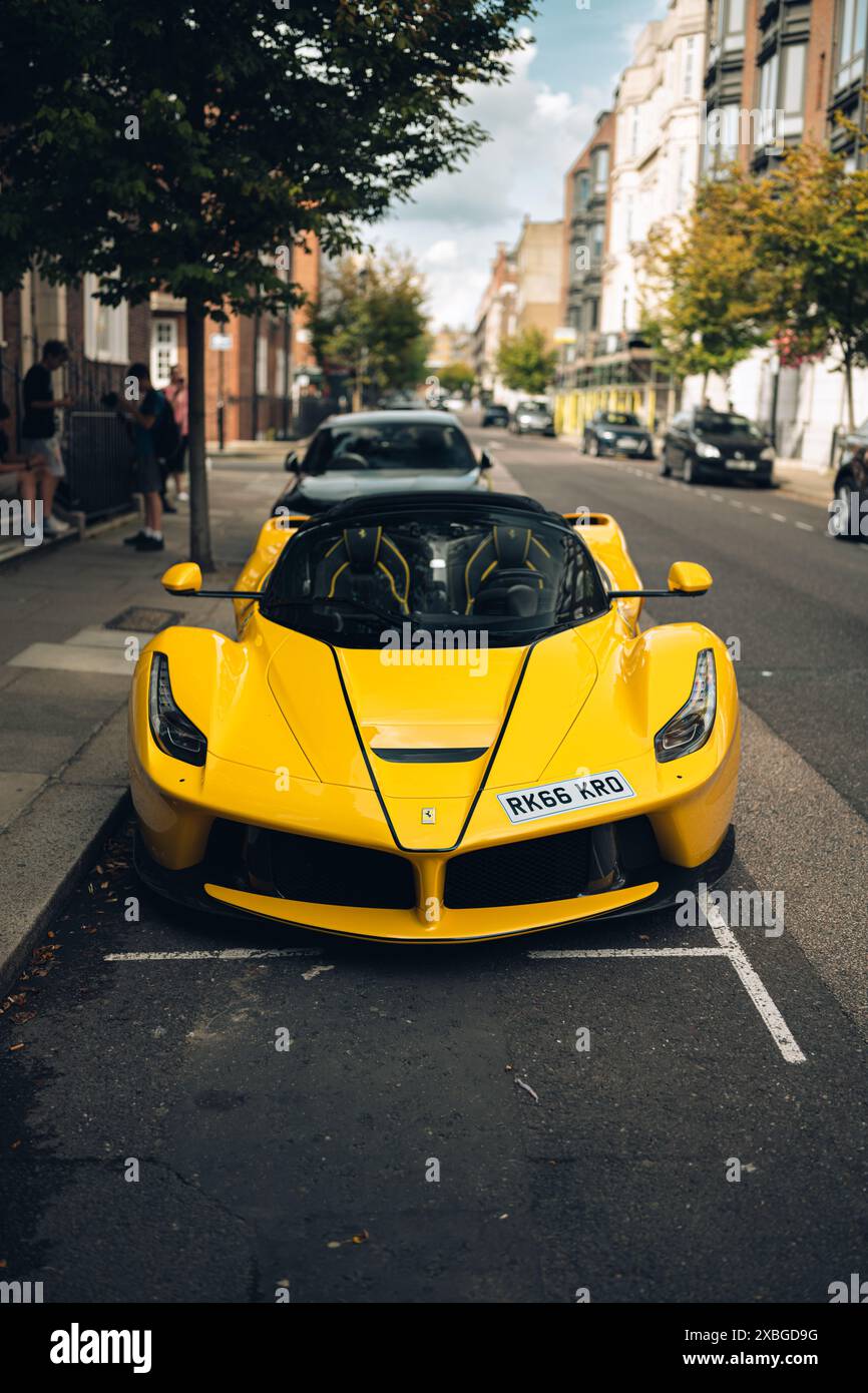 Ferrari LaFerrari on London's streets Stock Photo - Alamy