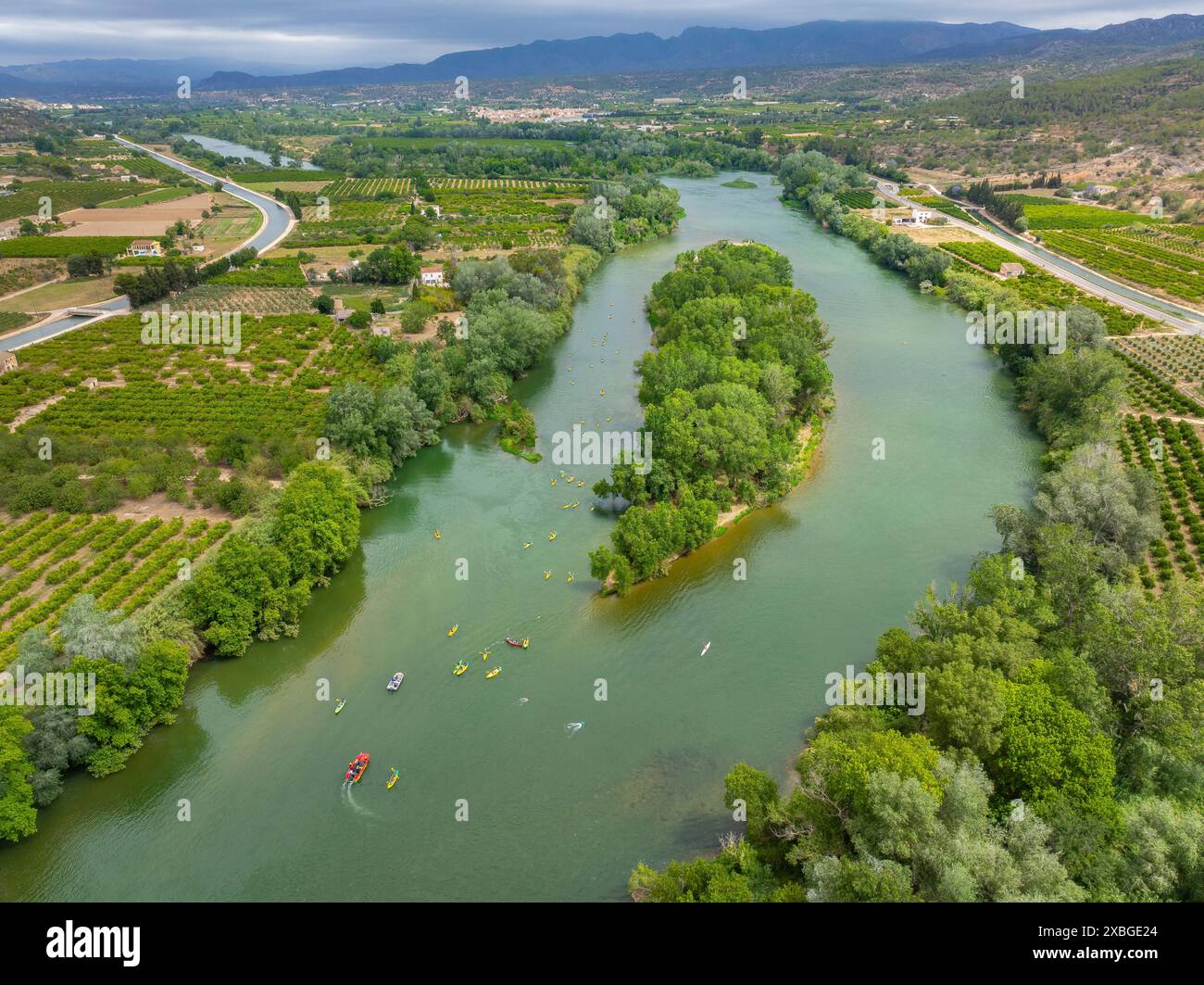 Defensa del agua hi-res stock photography and images - Alamy