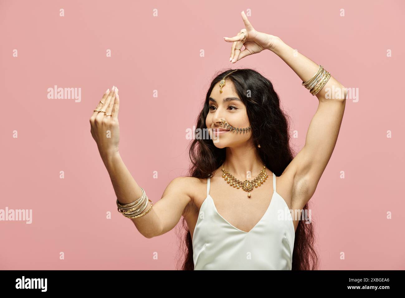Beauty model indian woman hi-res stock photography and images - Alamy
