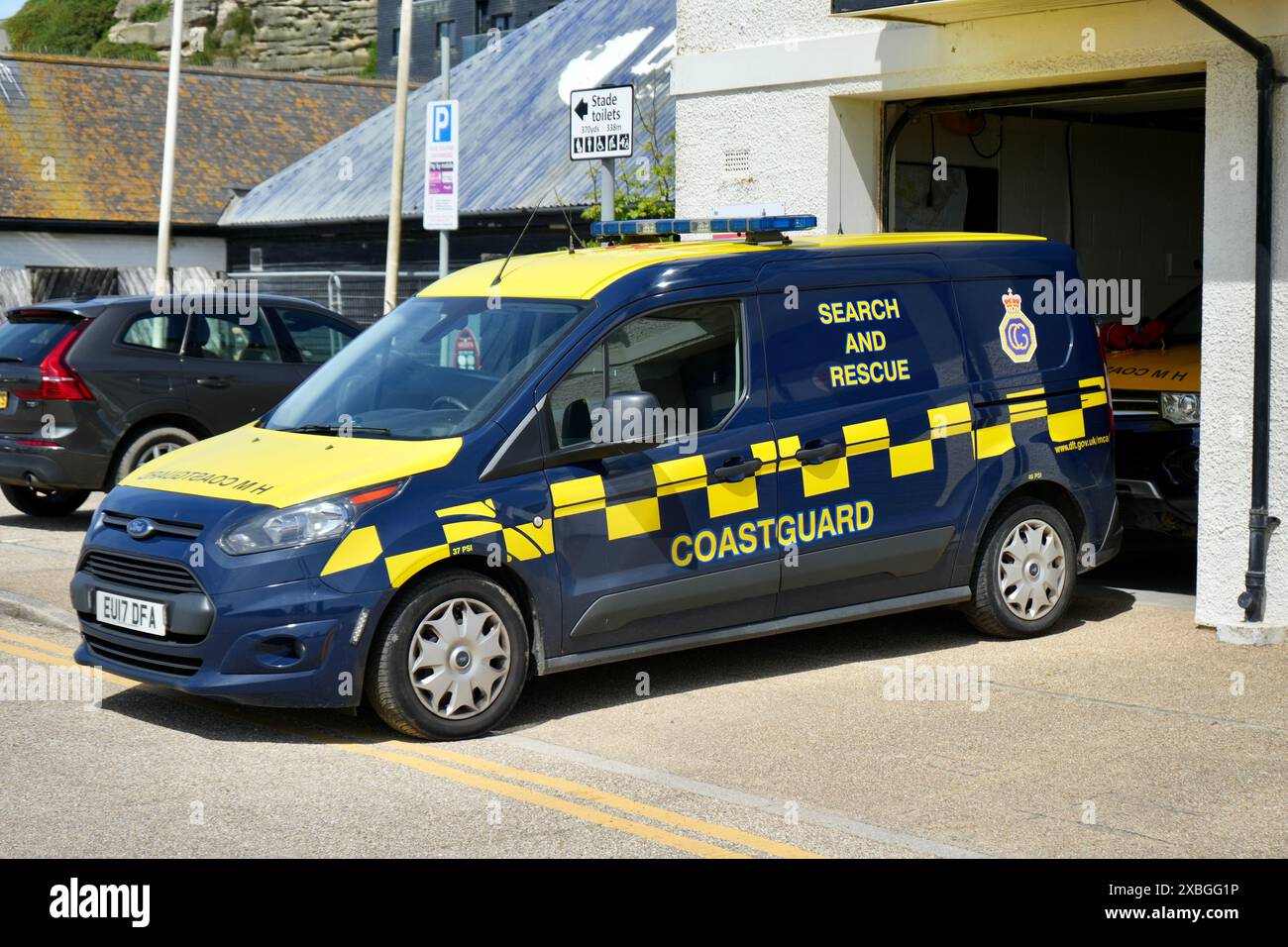 Coastguard car vehicle hi-res stock photography and images - Alamy