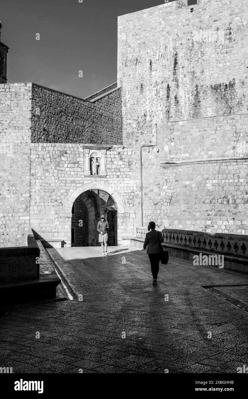 Fortress walls old city Black and White Stock Photos & Images - Alamy