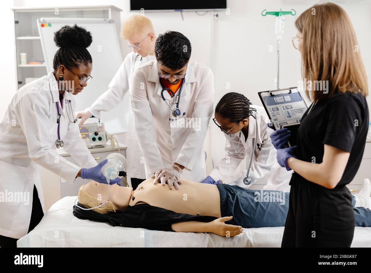 Med students classroom hi-res stock photography and images - Alamy