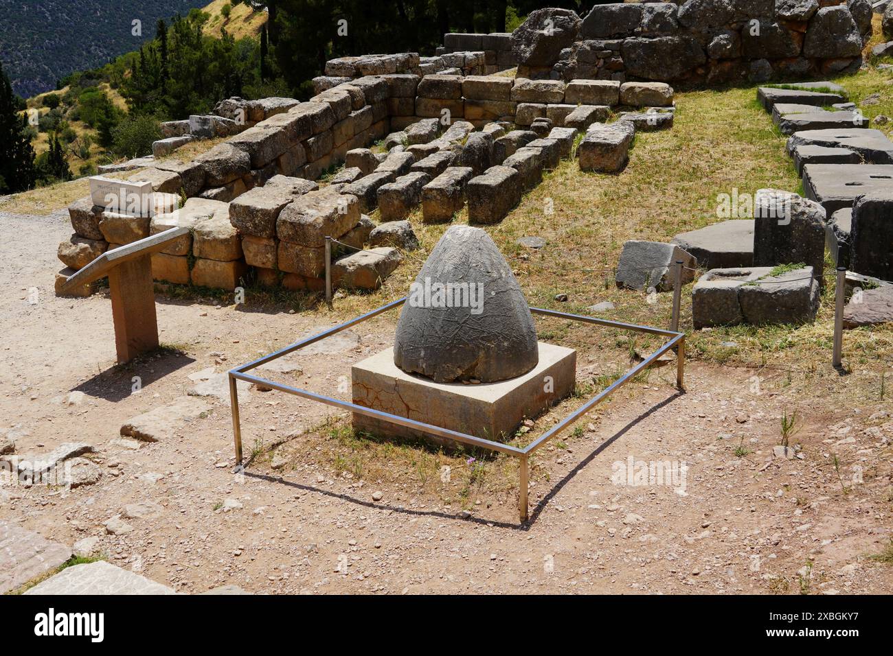 Belly button hi-res stock photography and images - Alamy