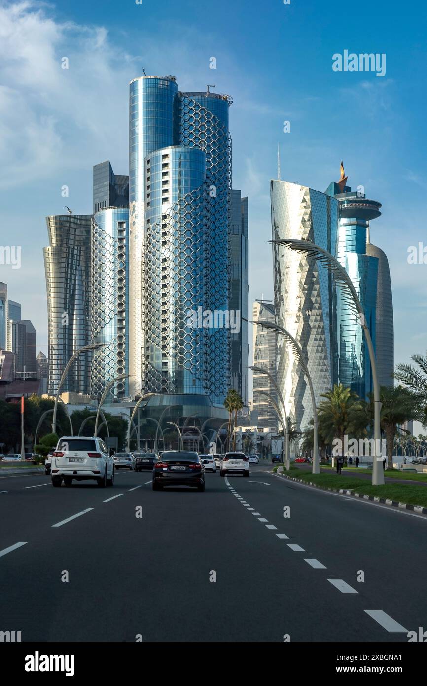Doha corniche roads traffic hi-res stock photography and images - Alamy
