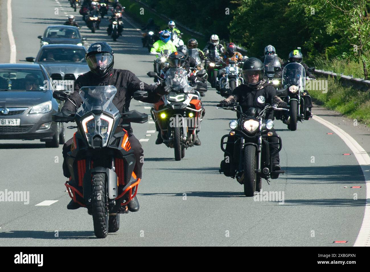 Motorcycles in Convoy on the memorial ride for Hairy Biker Dave Myers ...
