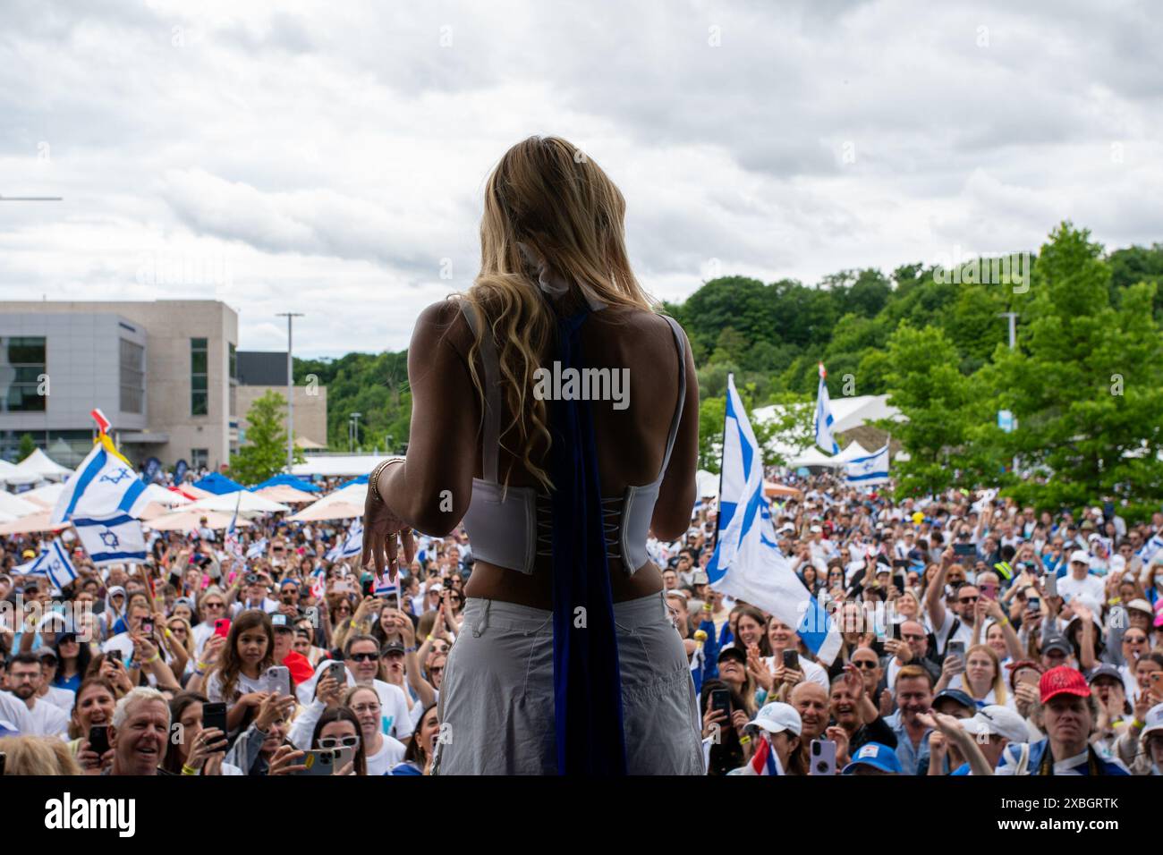 Montana Tucker performs during UJA (United Jewish Appeal Federation of ...