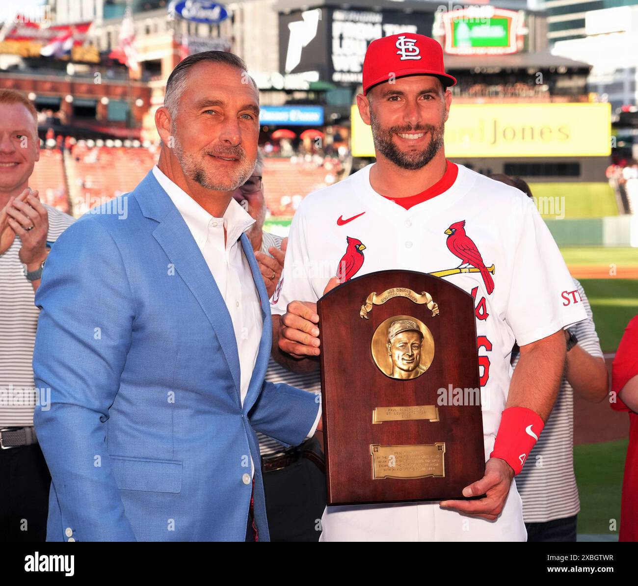 St. Louis Cardinals President of Baseball Operations John Mozeliak (L ...