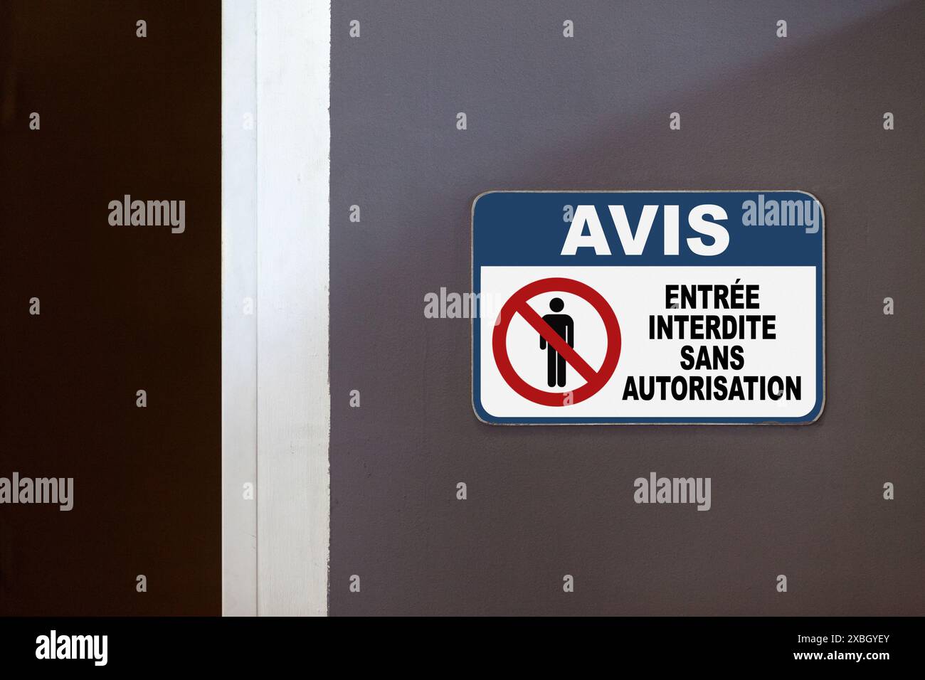 Entry entree hi-res stock photography and images - Alamy