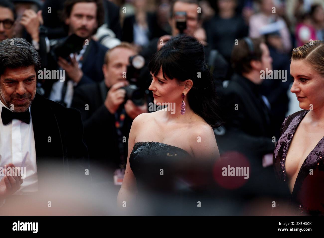 CANNES, FRANCE - MAY, 14: Eva Green, Greta Gerwig, Omar Sy, Hirokazu ...