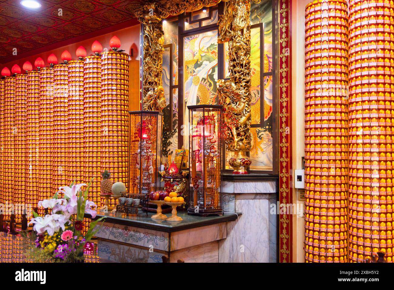 Altar at Sanfong Temple, Kaohsiung, Taiwan Stock Photo - Alamy