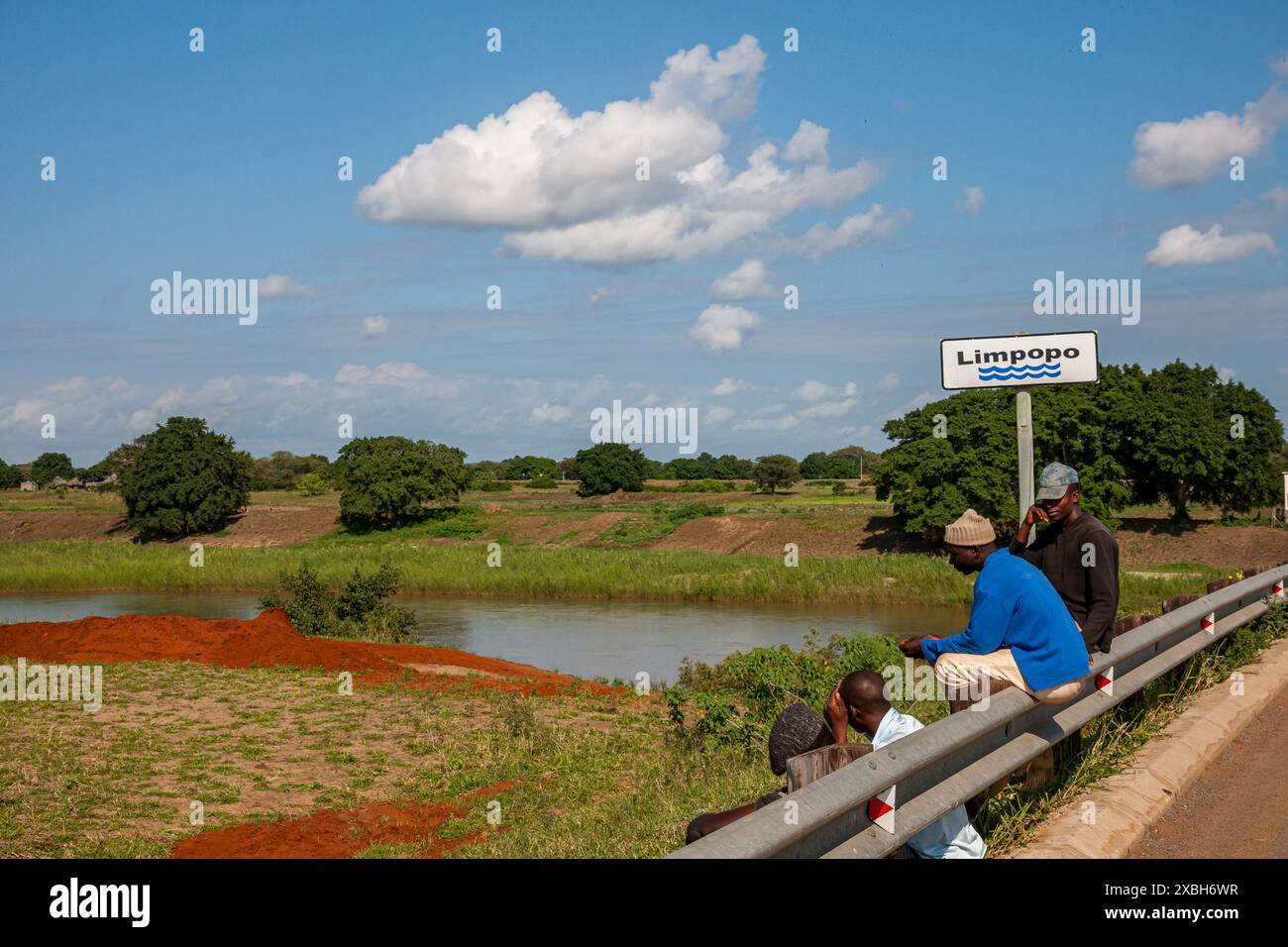 Mozambique, Gaza, Chibuto, Limpopo River Stock Photo - Alamy Mozambique, Gaza, Chibuto, Limpopo River Stock Photo - Alamy