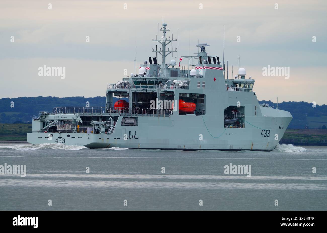 The Canadian Navy’s latest warship HMCS William Hall pennant number 433 ...