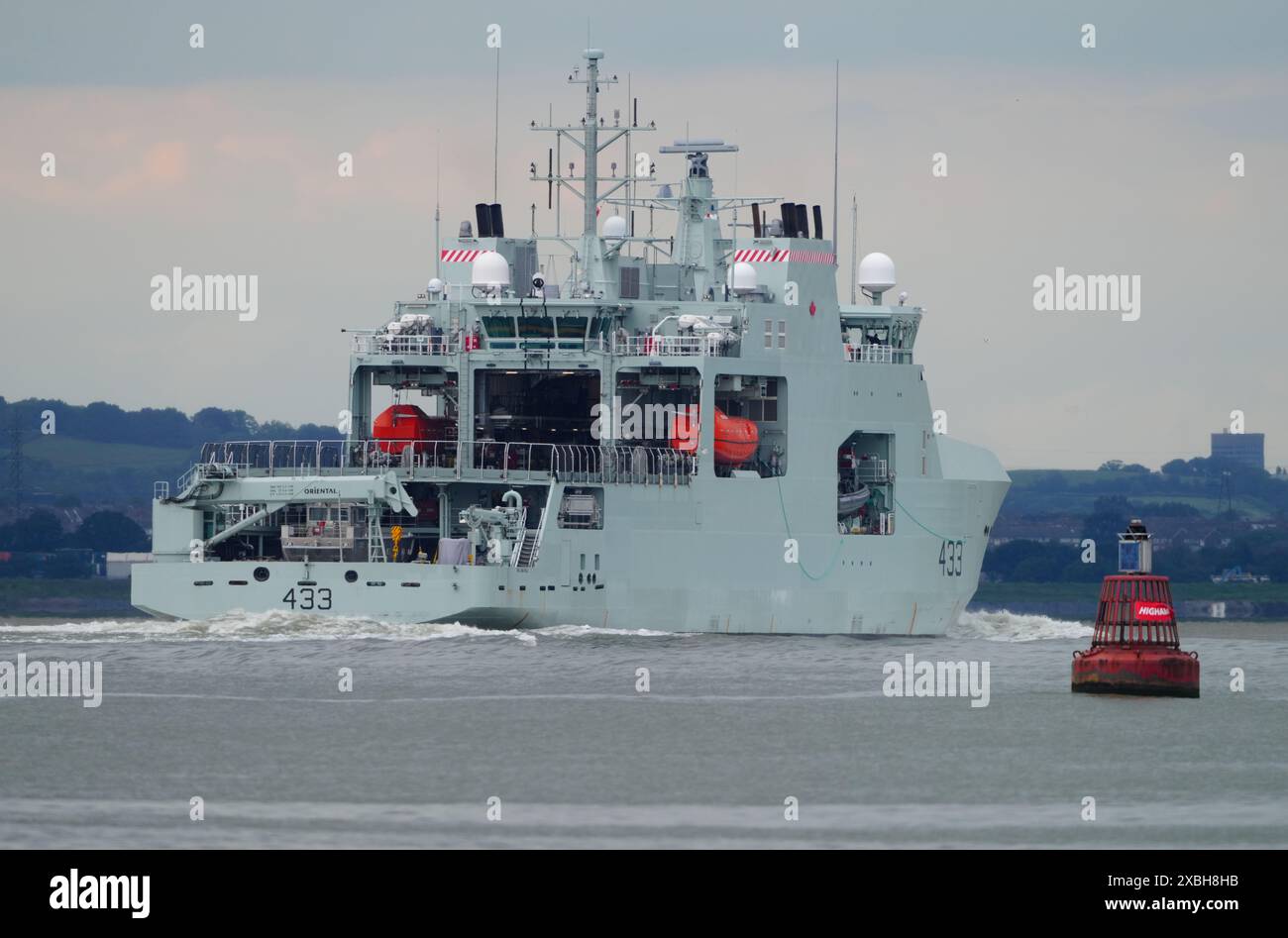 The Canadian Navy’s latest warship HMCS William Hall pennant number 433 ...