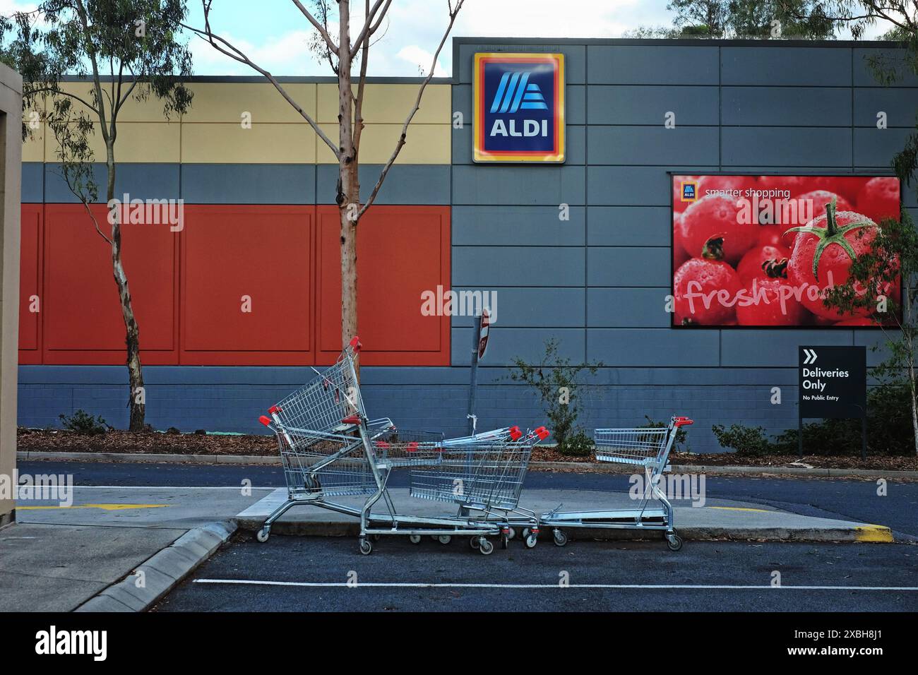 Funny australian signs hi-res stock photography and images - Alamy