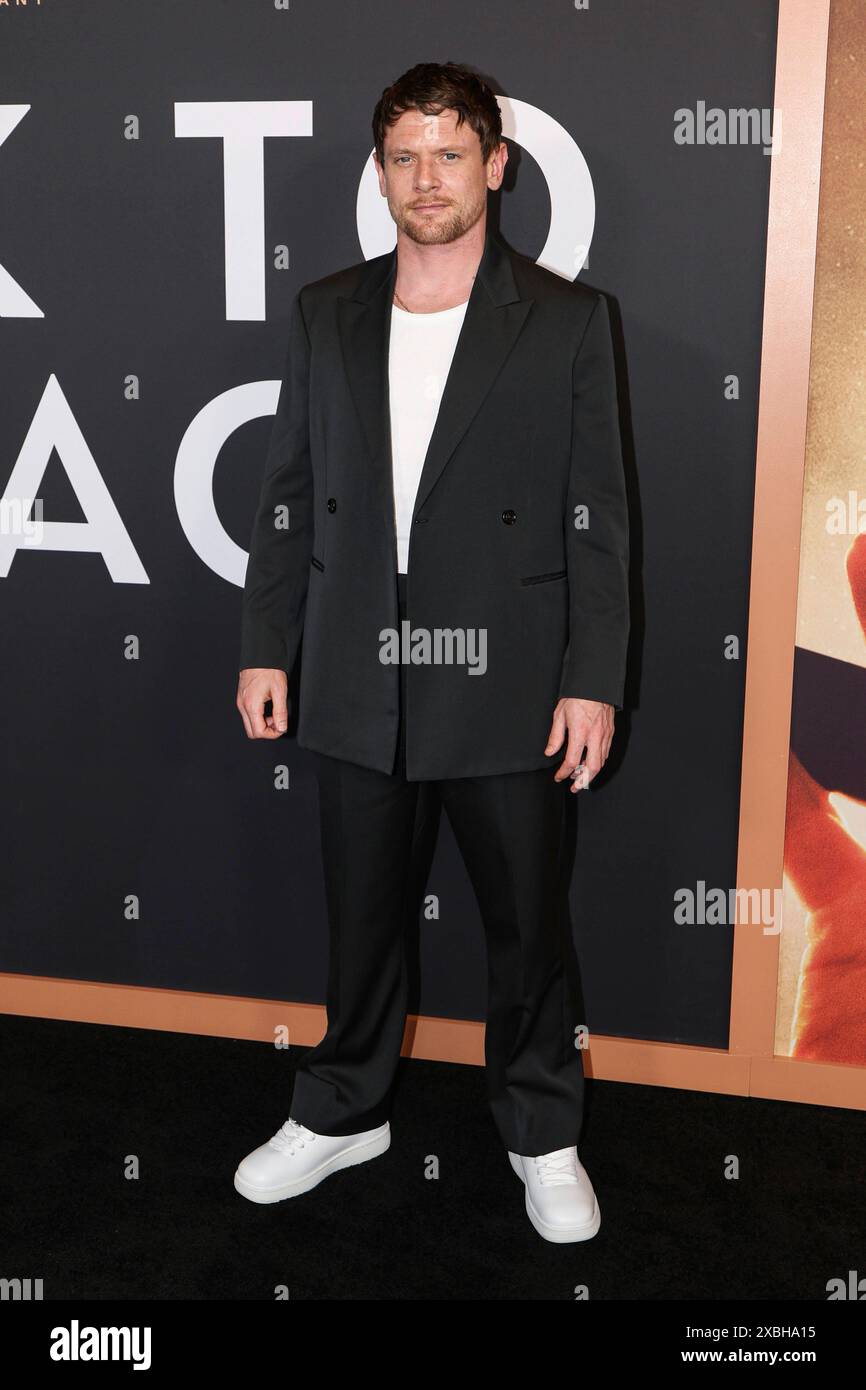 Jack O Connell bei der Premiere des Kinofilms Back to Black im AMC ...