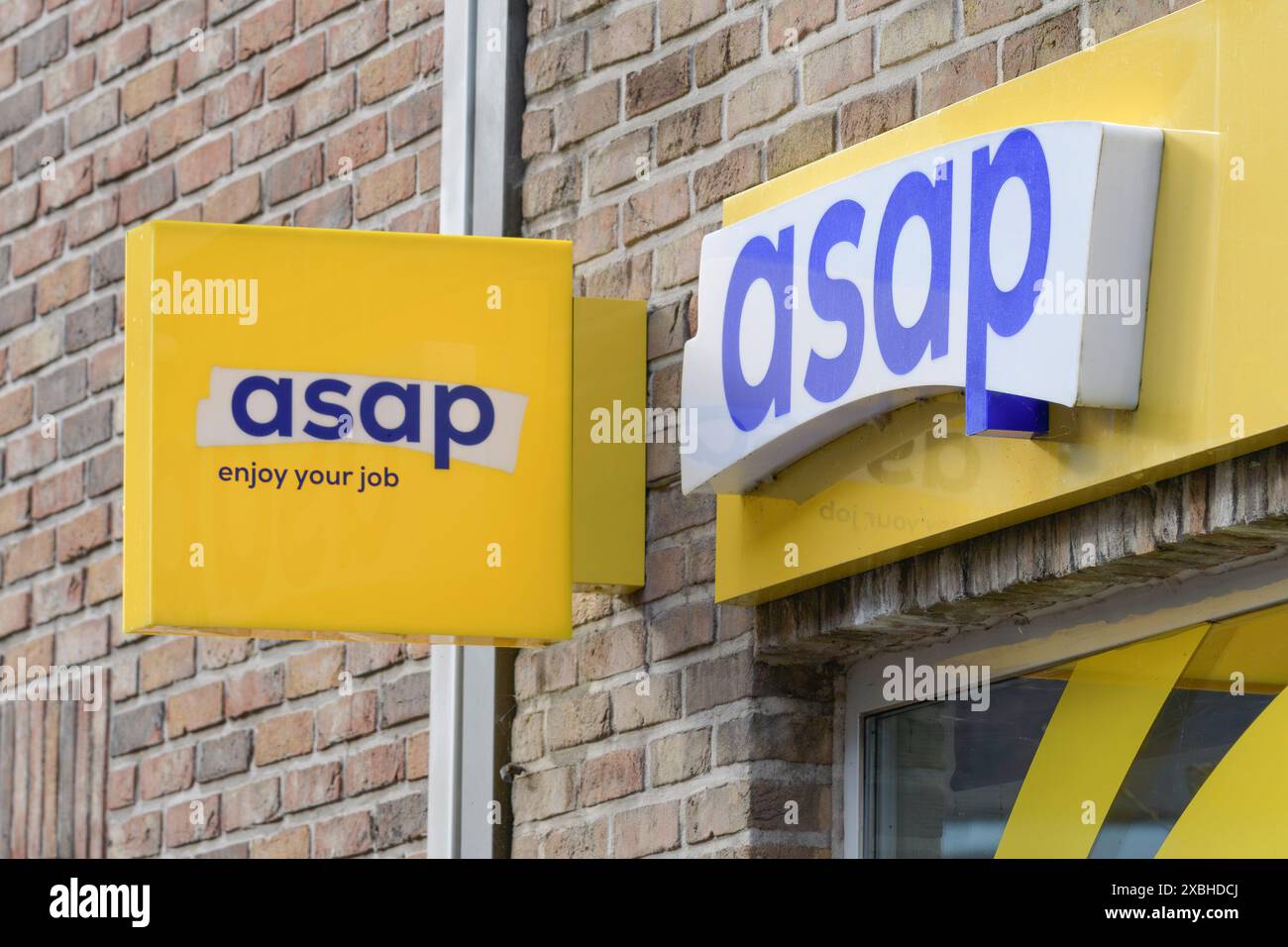 Belgian recruitment office hi-res stock photography and images - Alamy