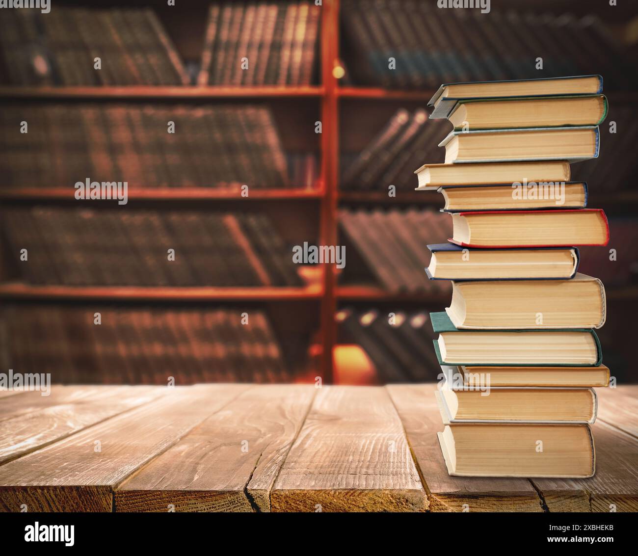 Lots books bookshelf hi-res stock photography and images - Alamy