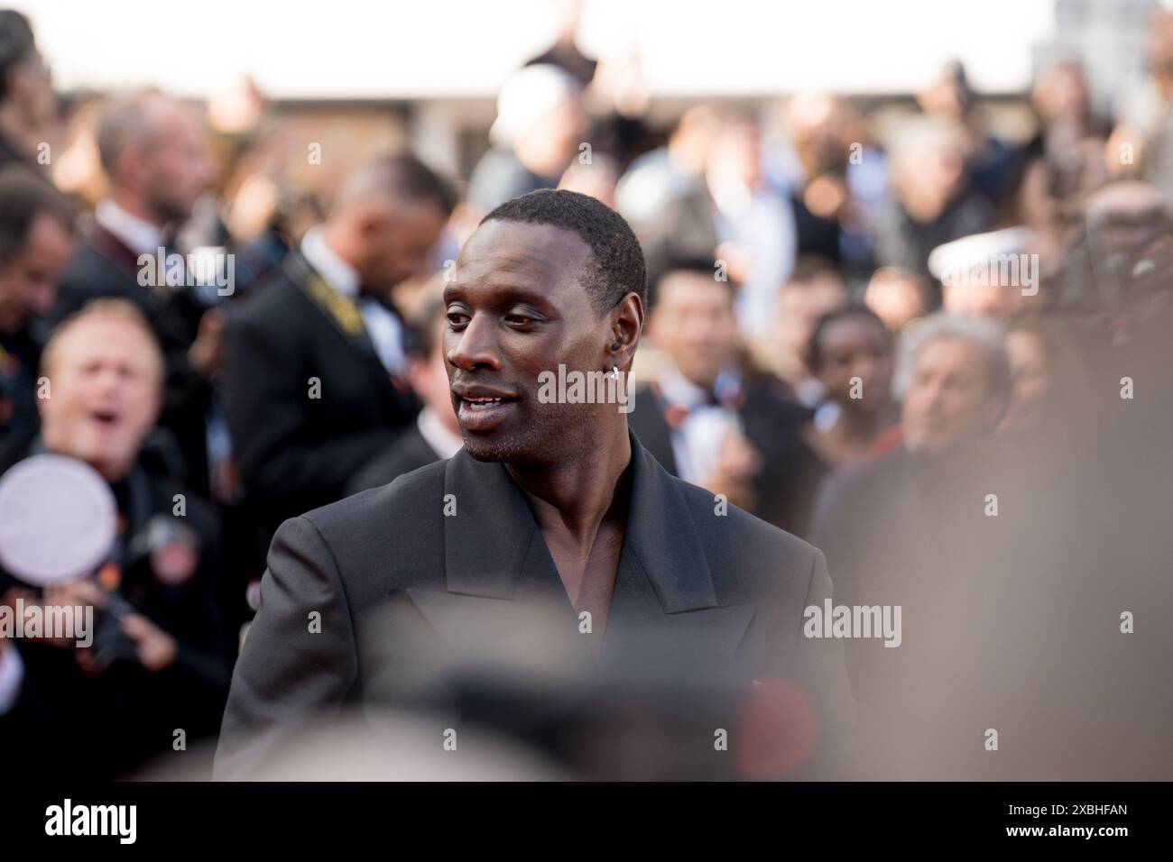 CANNES, FRANCE - MAY, 16: Greta Gerwig and Omar Sy attend the carpet of ...