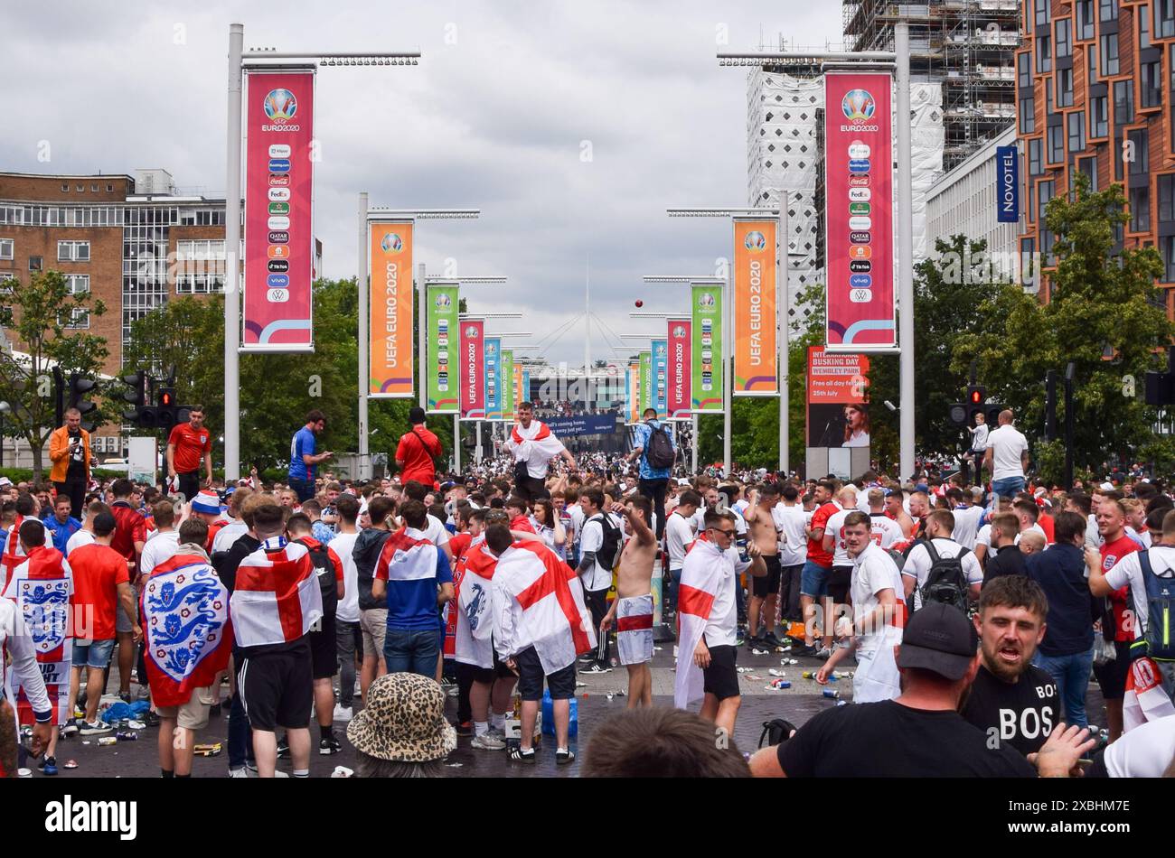 London, United Kingdom. 11th July, 2021. England football fans gather ...