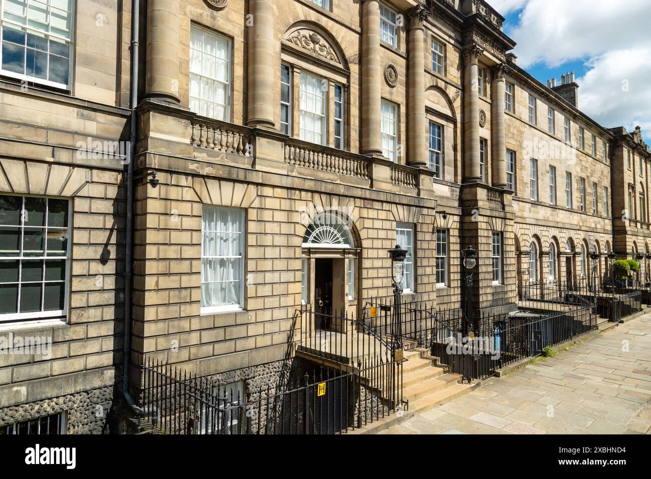 Georgian house in Charlotte Square, Edinburgh, Scotland Stock Photo - Alamy
