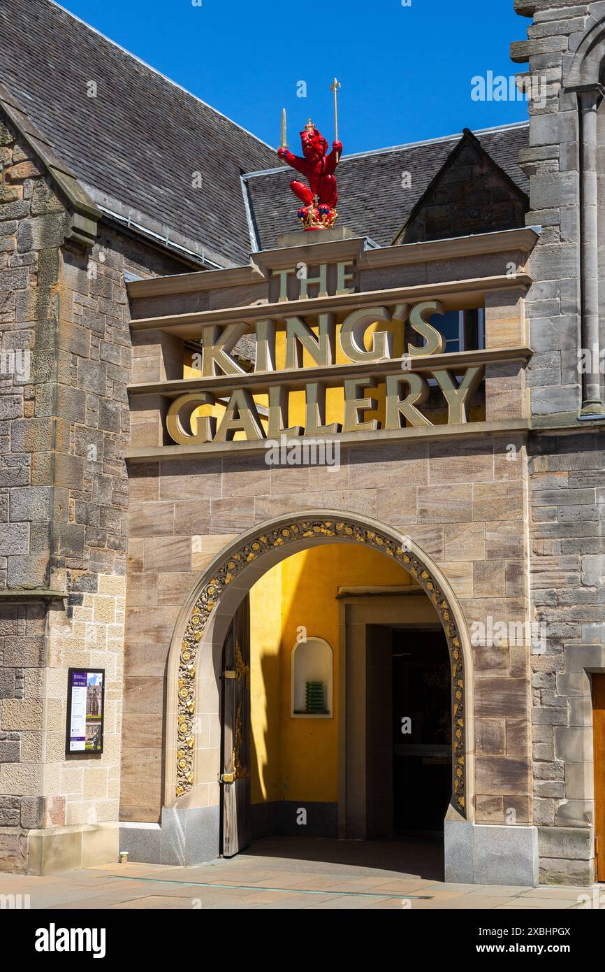 Kings and queens entrance hi-res stock photography and images - Alamy