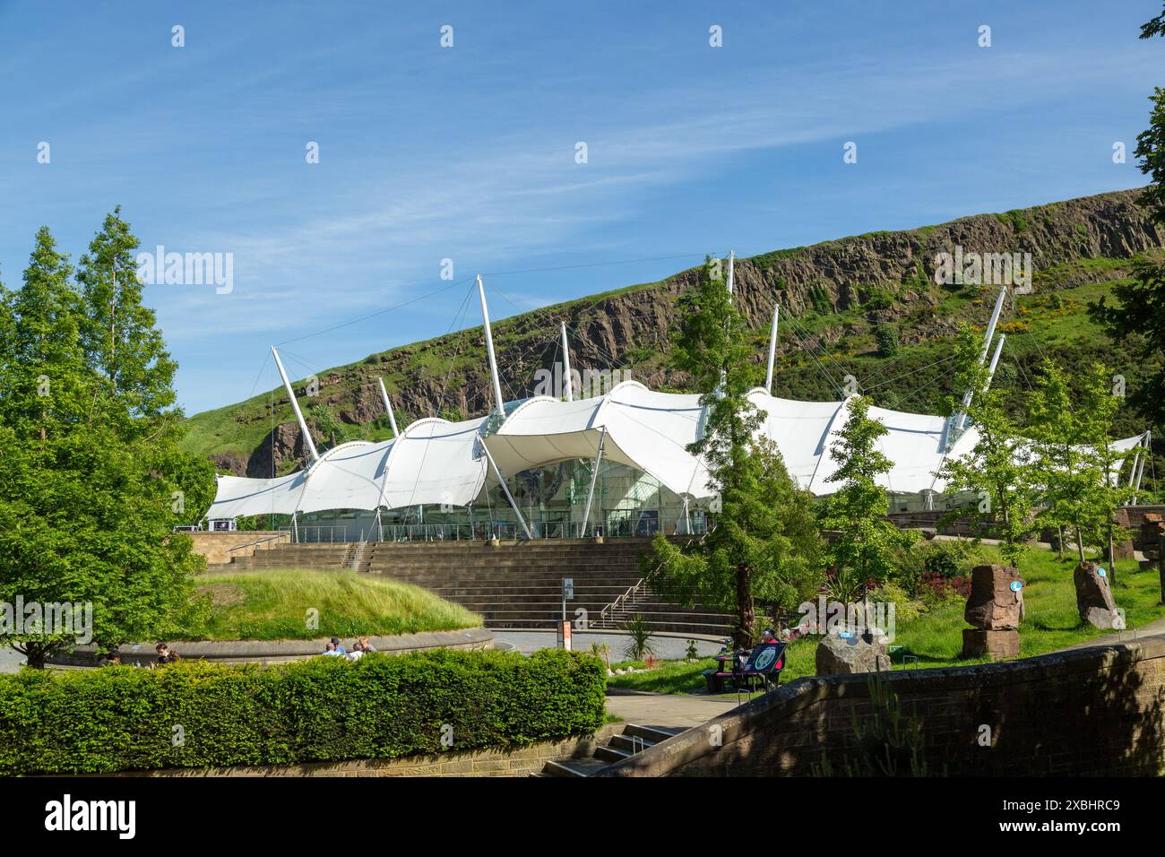 Our Dynamic Earth Science Centre, Holyrood Park, Edinburgh Stock Photo ...