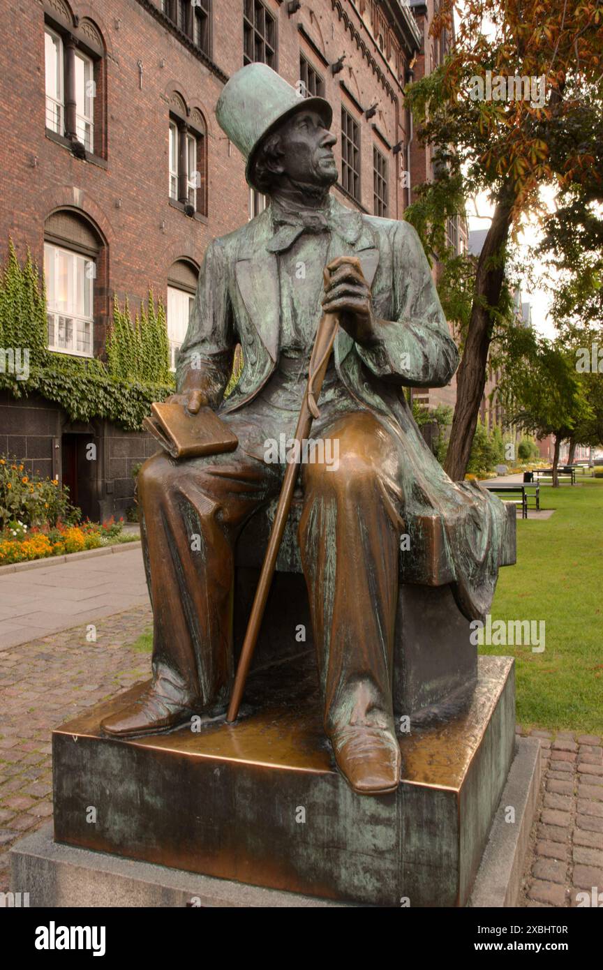Statue of author Hans Christian Andersen, City Hall Square, Copenhagen ...