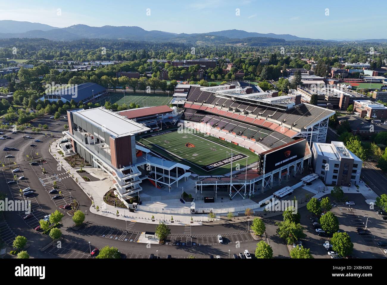 Aerial view corvallis oregon hi-res stock photography and images - Alamy
