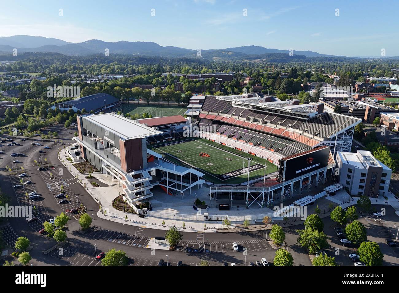 Aerial view corvallis oregon hi-res stock photography and images - Alamy