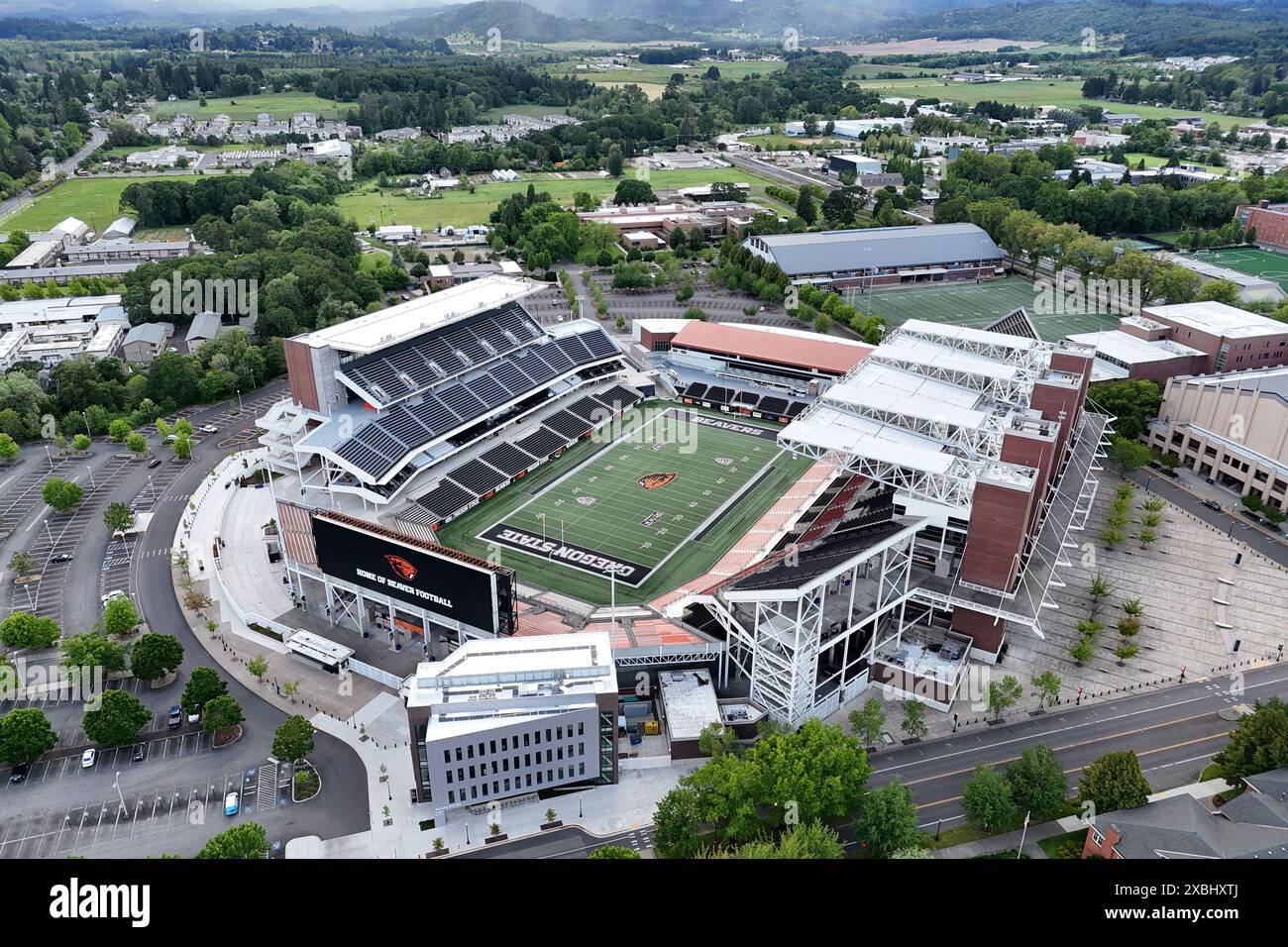 Aerial view corvallis oregon hi-res stock photography and images - Alamy