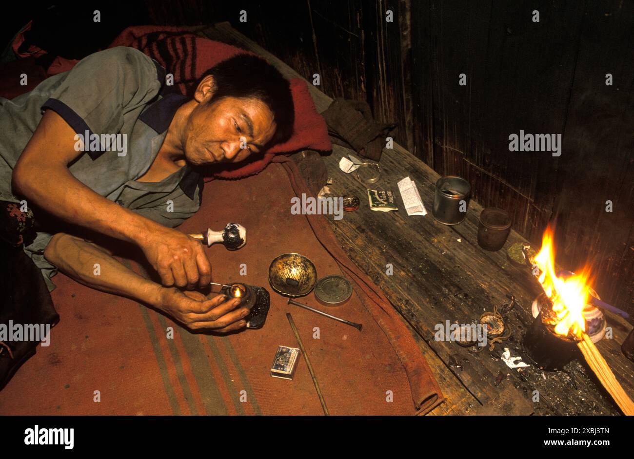 Opium pipe hi-res stock photography and images - Alamy