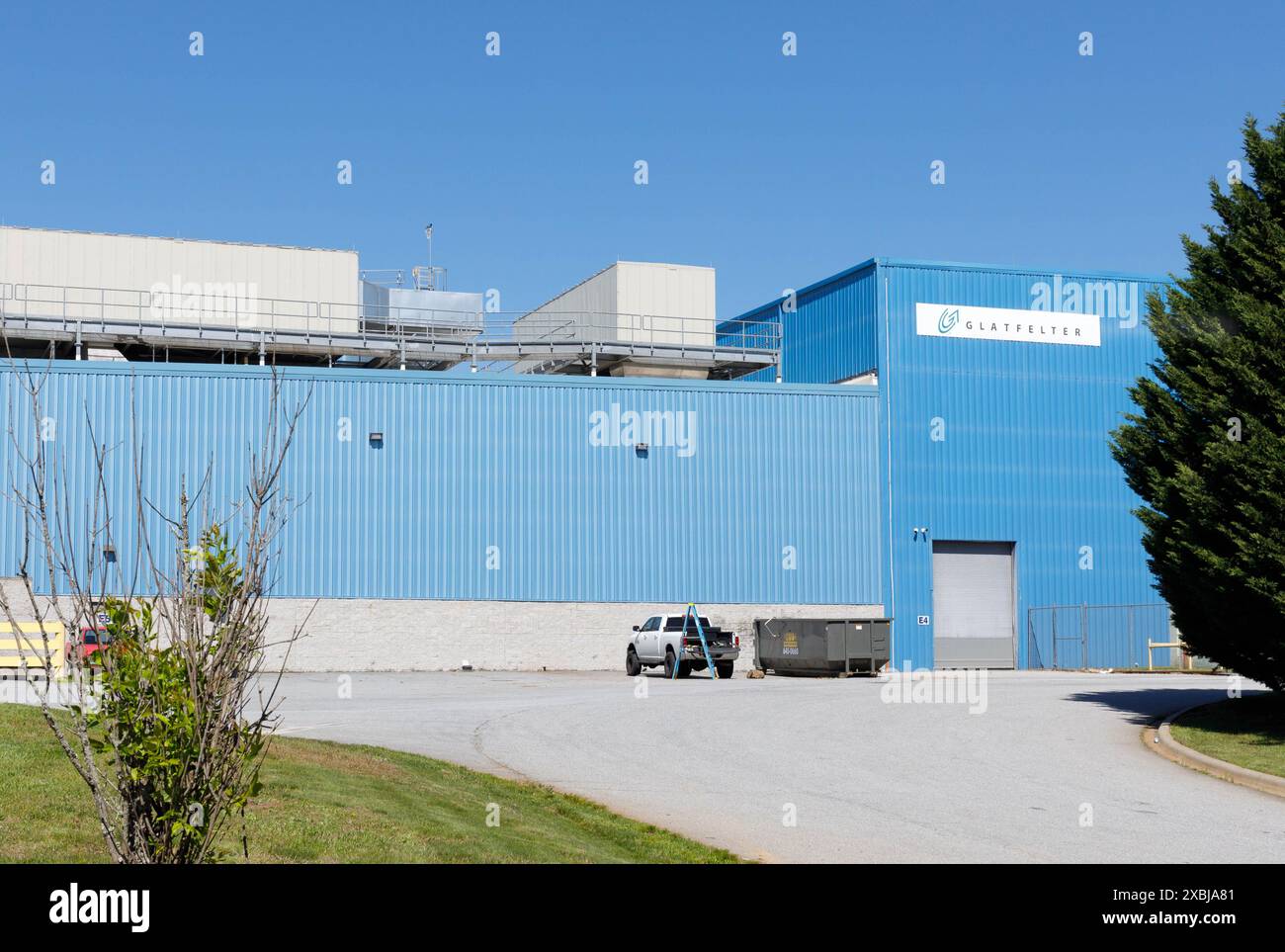 Enka personal hi-res stock photography and images - Alamy