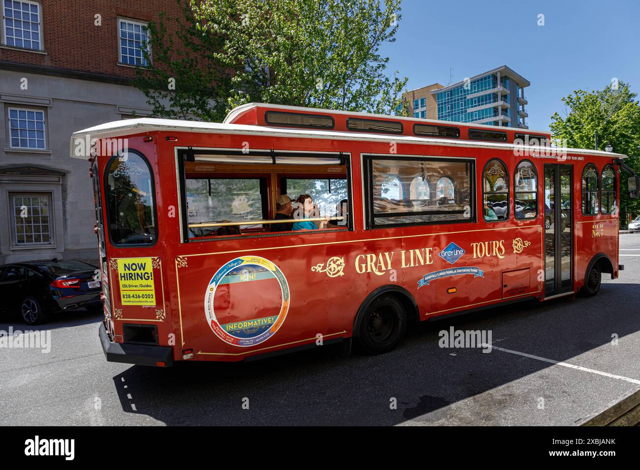 Line bus hi-res stock photography and images - Alamy