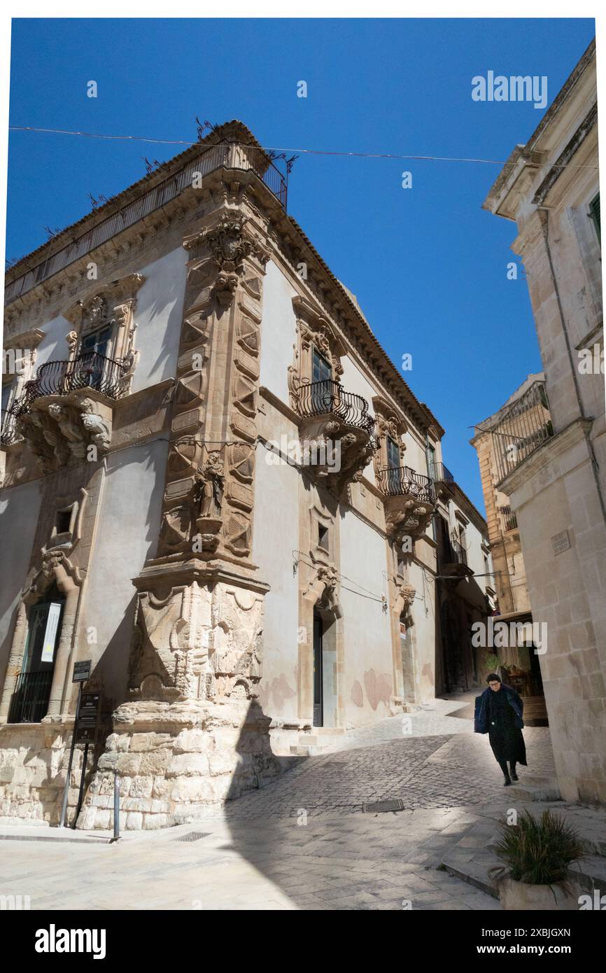 Palazzo Beneventano, on Via Duca d’Aosta Scicili with its eering faces ...