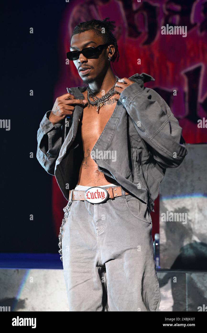 Chase shakur hi-res stock photography and images - Alamy