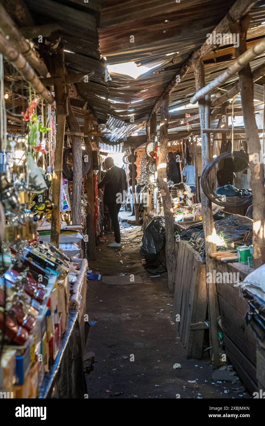 Mozambique, Manica, Chimoio, Inside the market Stock Photo - Alamy