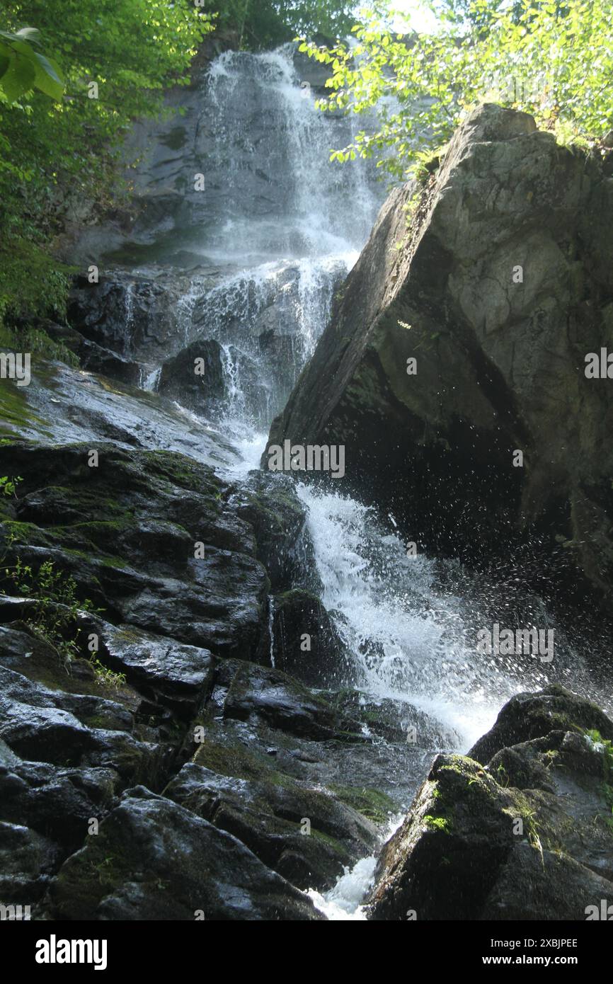 View of the spectacular Apple Orchard Falls in the Blue Ridge Parkway ...