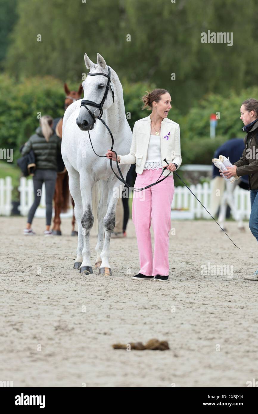 Isabella Innes Ker of Great Britain with Highway during the CCI5* first ...