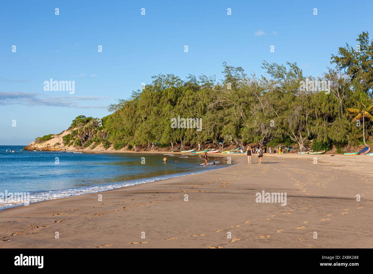 Praia do tofo mozambique hi-res stock photography and images - Alamy