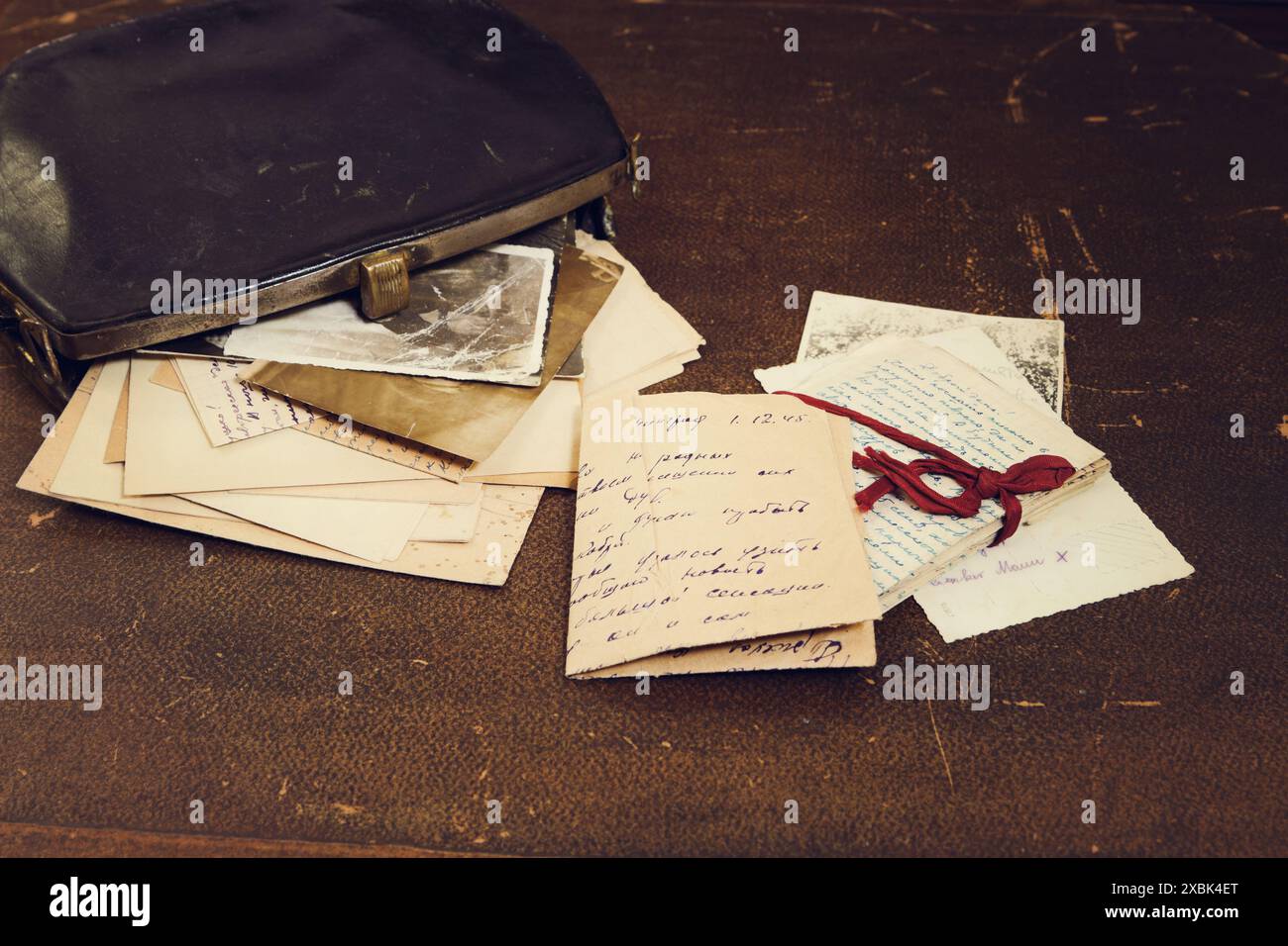 Vintage letters hi-res stock photography and images - Alamy