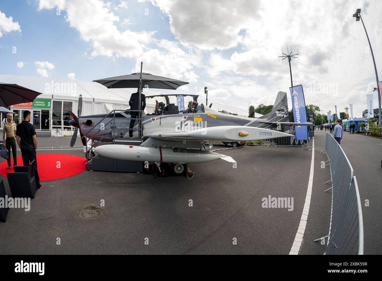Embraer a 29 super tucano hi-res stock photography and images - Alamy