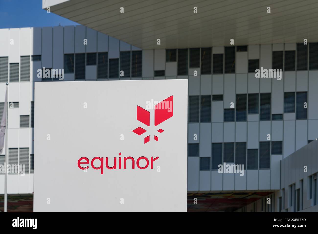 Equinor office building hi-res stock photography and images - Alamy