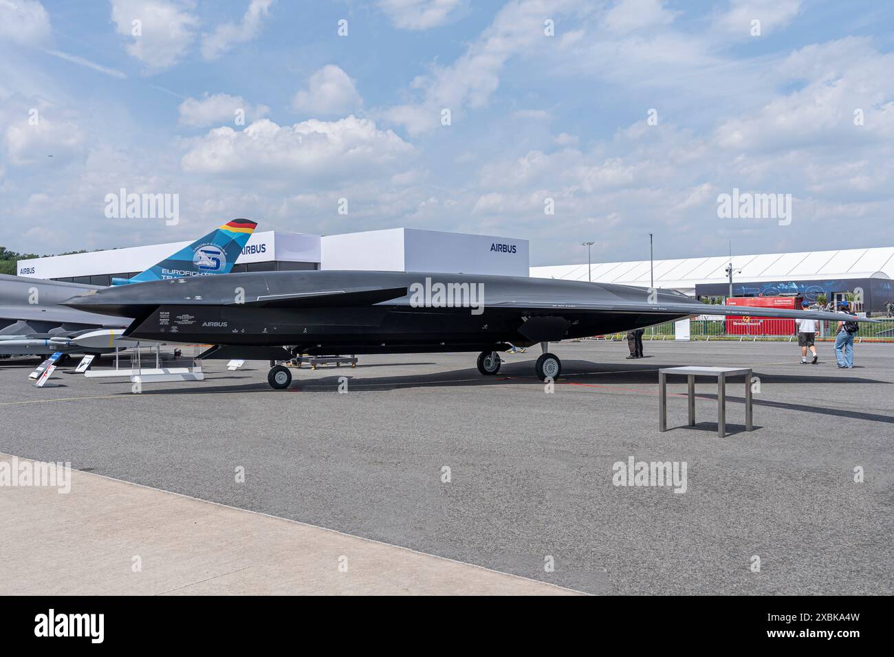 Airbus Unveils "Wingman" Drone Concept for Eurofighter at ILA Berlin ...