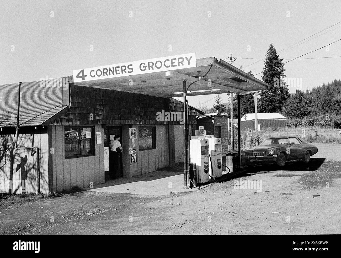 Vintage Gas Station Fairview Oregon Stock Photo - Alamy
