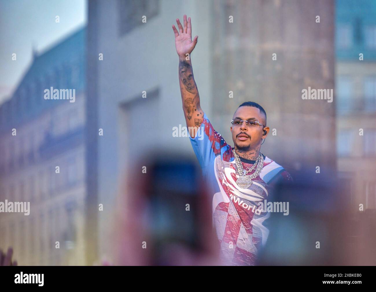 Entertainment, EM 2024 Fan Zone in Berlin am Brandenburger Tor 12.06. ...